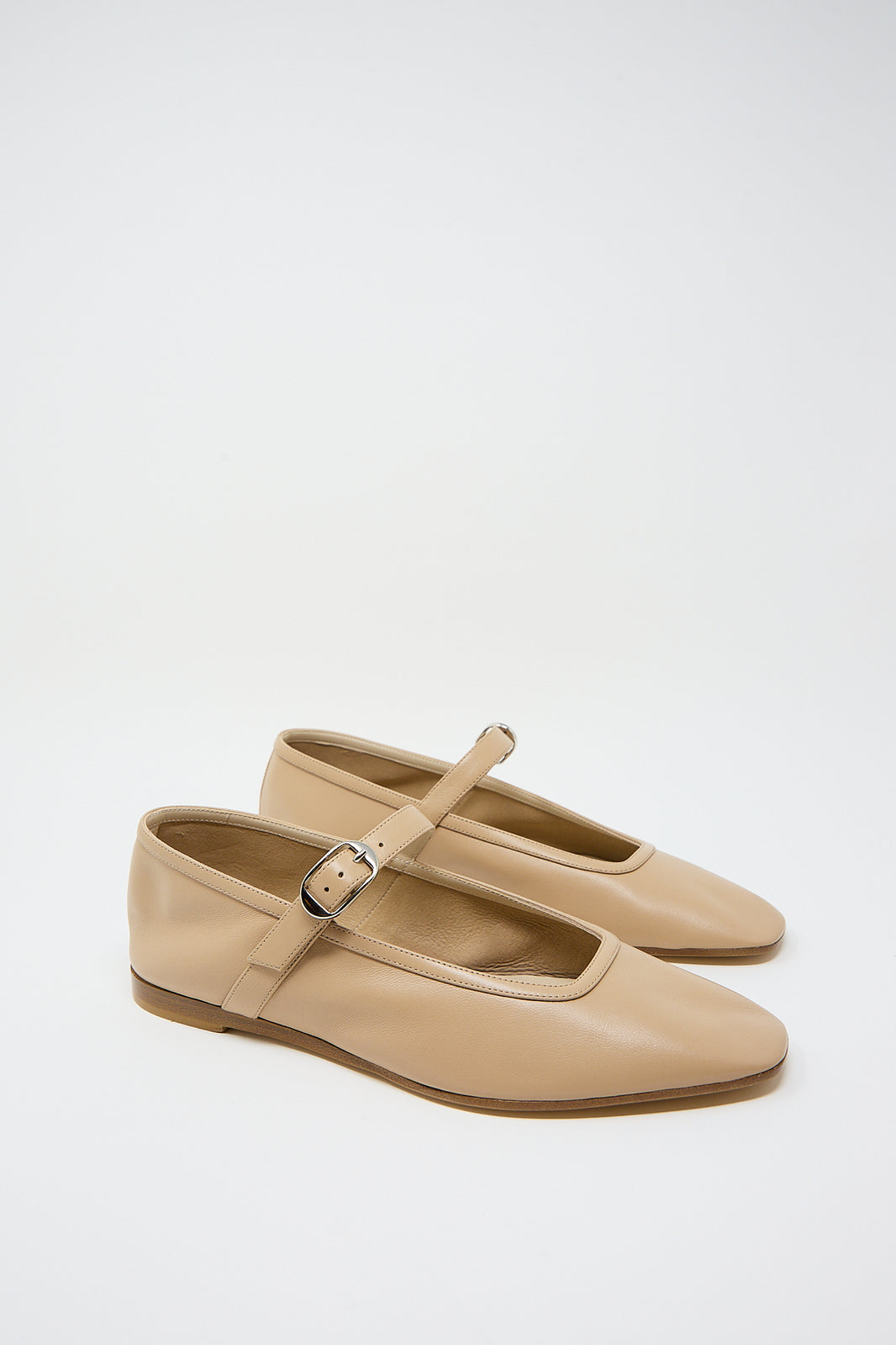 Designer Shoes: Le Monde Beryl, Common Projects & More. • Oroboro Store ...